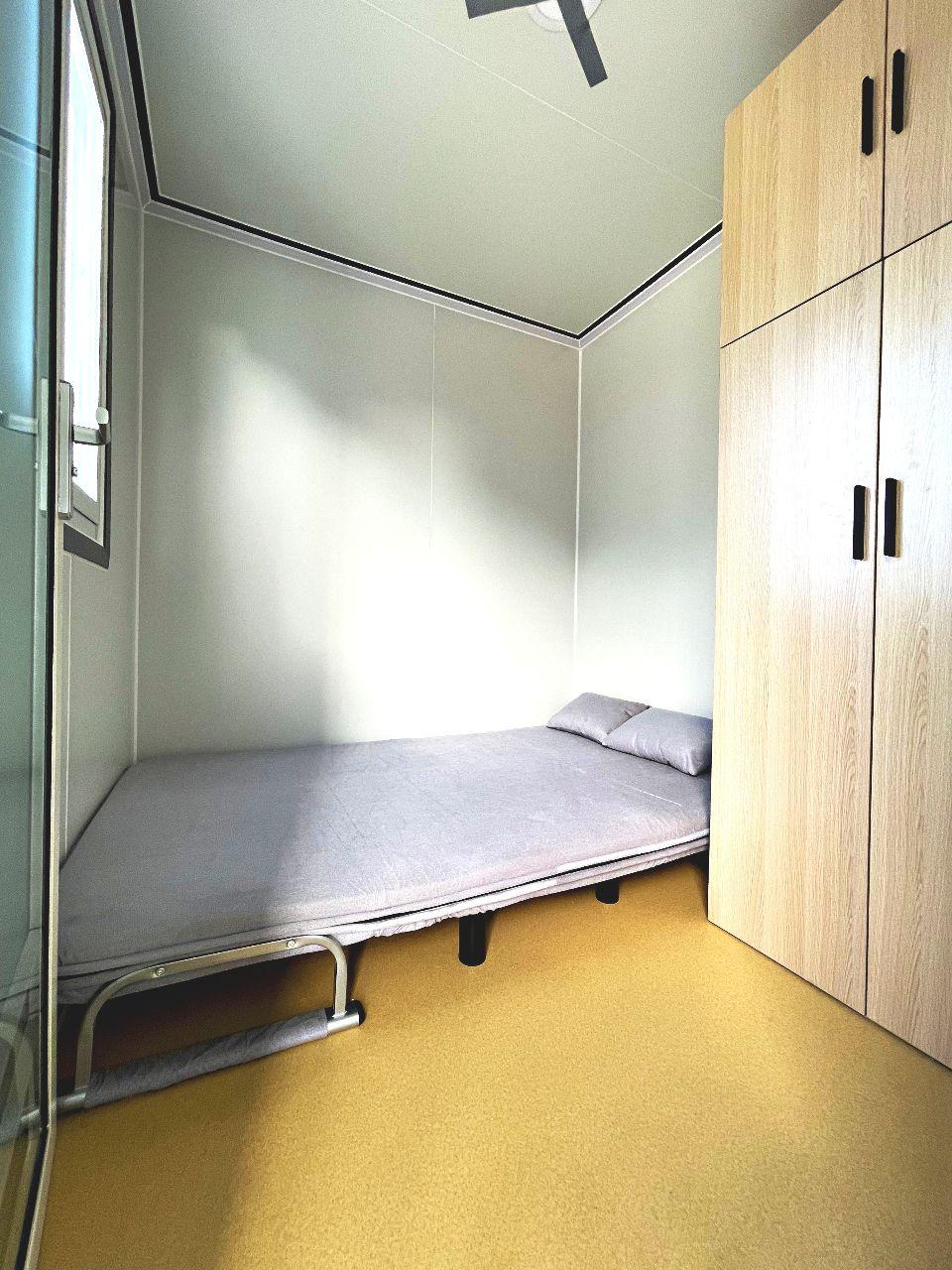 Portable Accommodation Unit with Toilet/Shower - Storeway